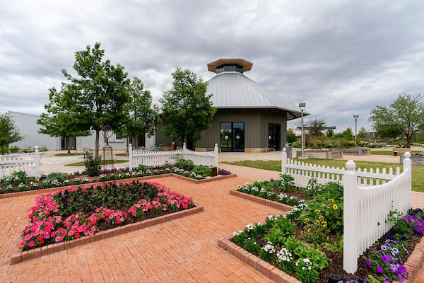 2024 Professional Grounds Conference | Bell Crops Committee